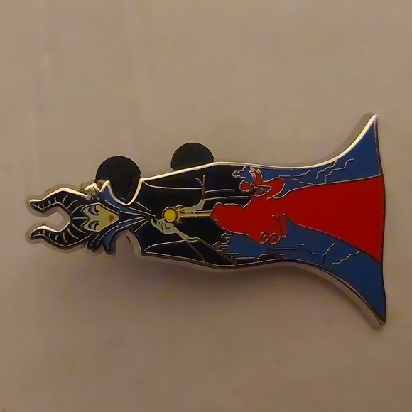 Disney | Jewelry | Disney Sleeping Beauty Pin | Poshmark